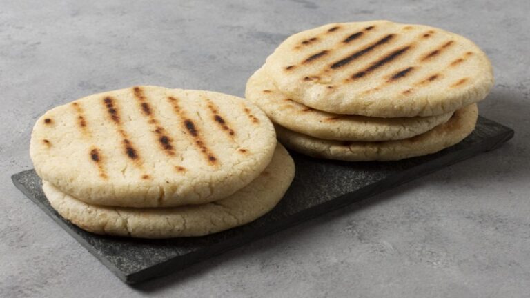 Arepa De Maíz: 6 Beneficios Nutricionales - Benefimundo